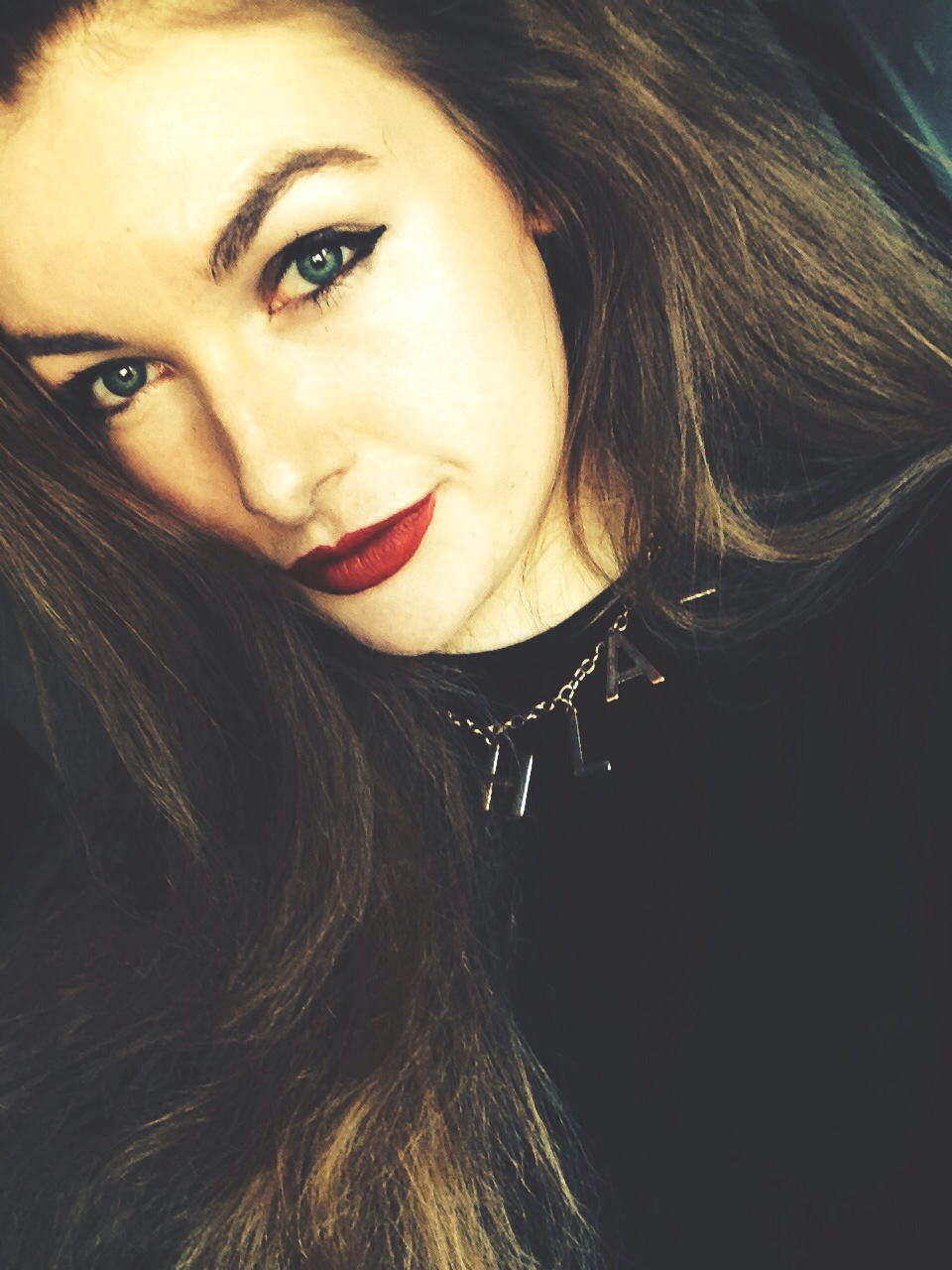 MAC Addict: Sunday Styles - The Wordrobe