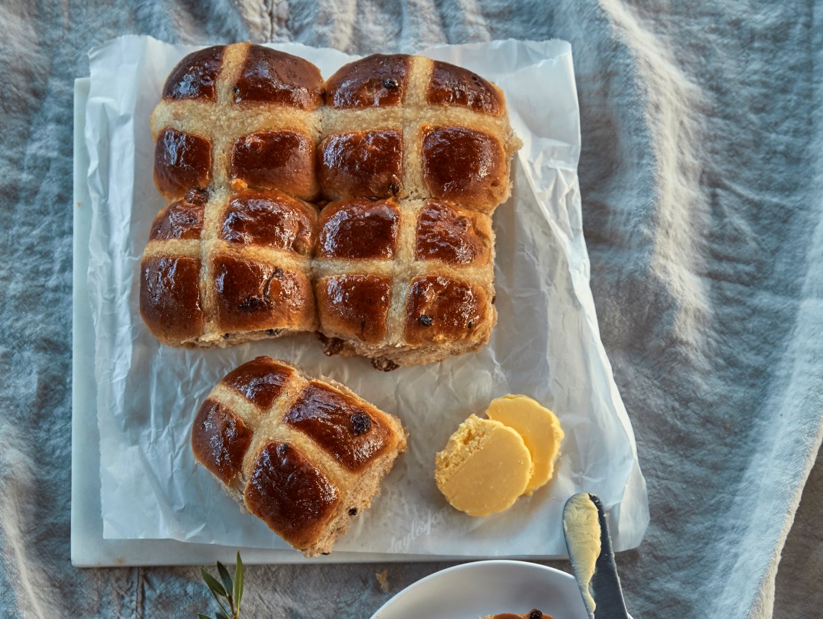 How To Make Daylesford Organic's Perfect Hot Cross Buns
