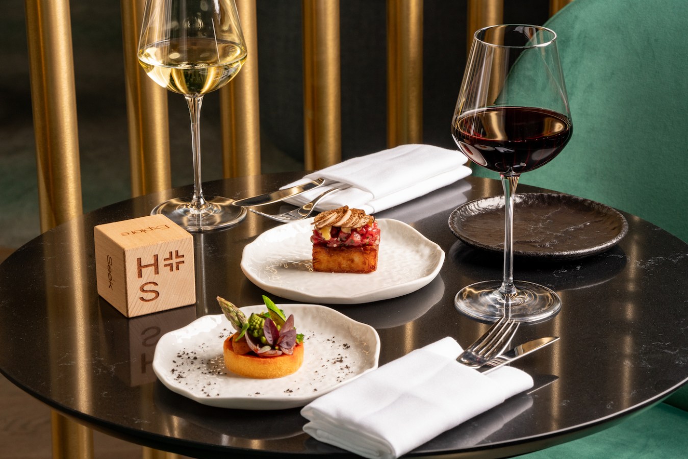 Restaurant Review: Hithe + Seek - The Wordrobe